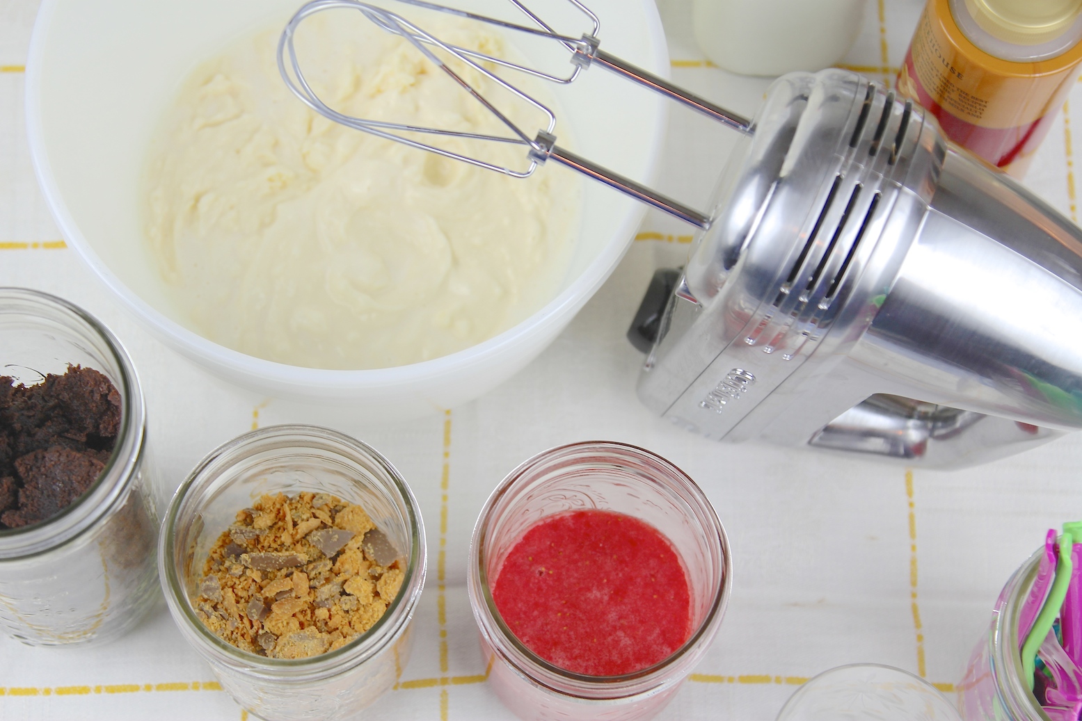 How to create a frozen milkshake bar with Yarnell's ice cream. - Simple ...